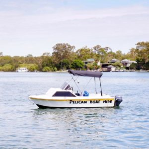 Half Cabin Cruiser - Basic 4 People - Pelican Boat Hire